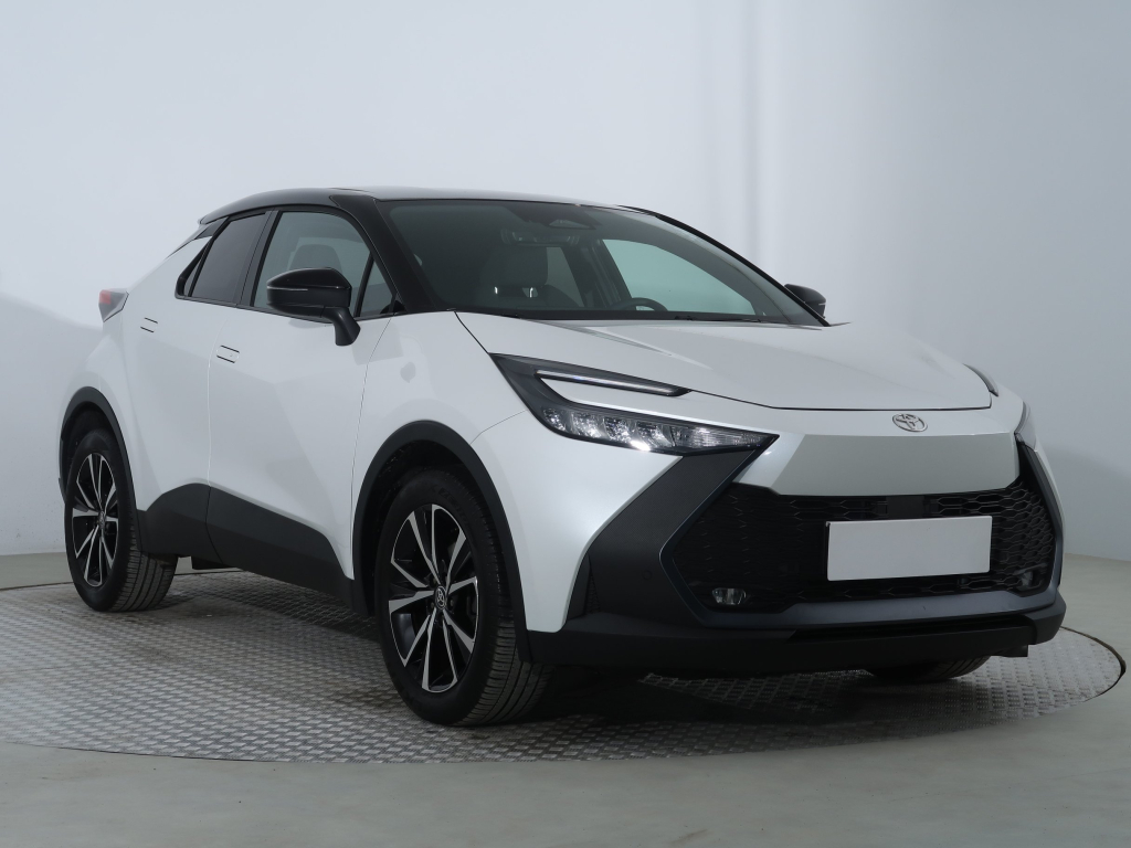 Toyota C-HR 2024 2.0 Hybrid 22818km SUV