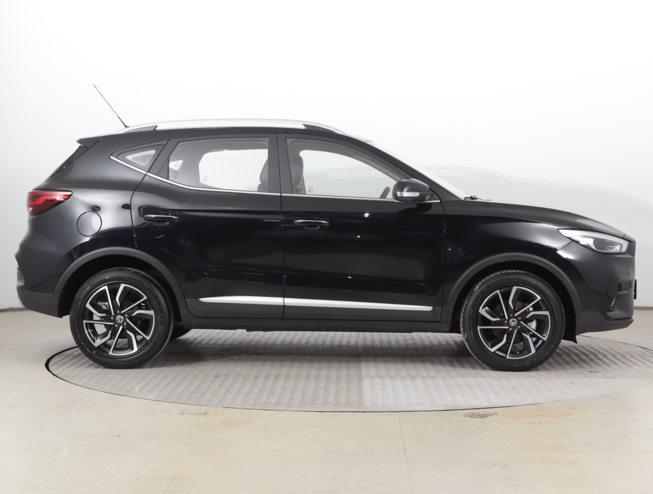 MG ZS II 2025, 1.5, 10 km SUV, Manual, Benzín na prodej | Mototechna.cz