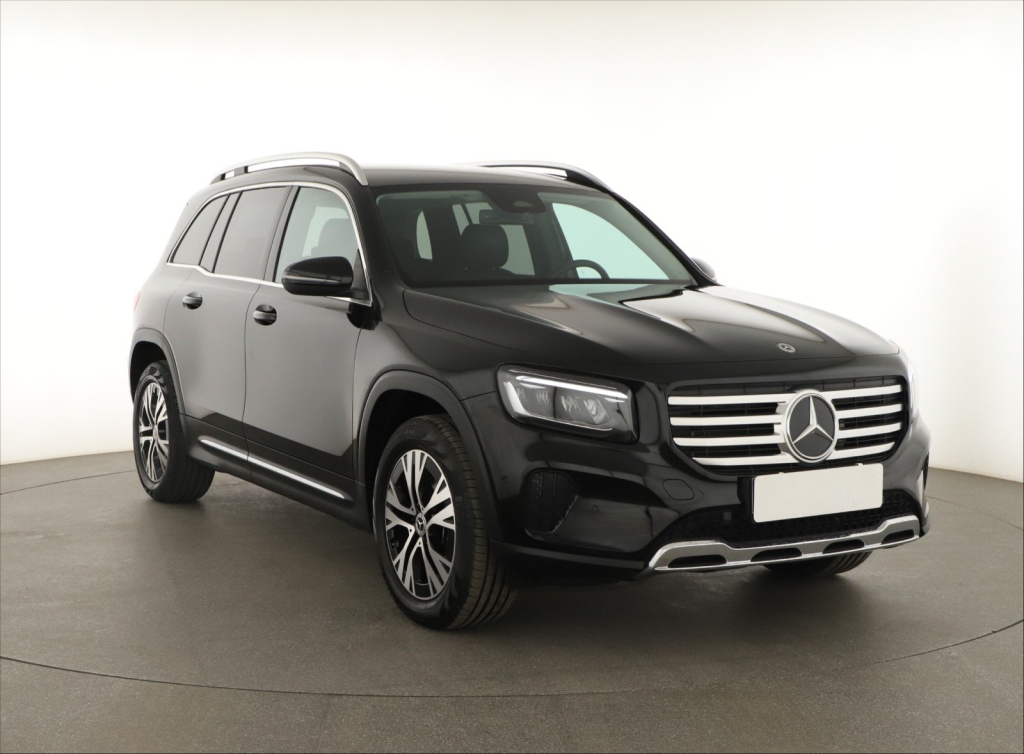 Mercedes-Benz GLB 2024 GLB 180d 24277km SUV